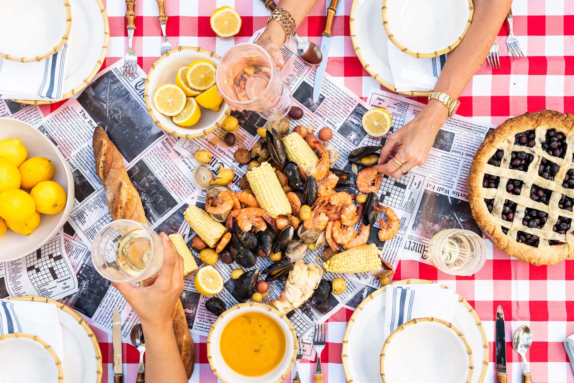 How to Throw an Easy Cape Cod Clambake – Gray Malin